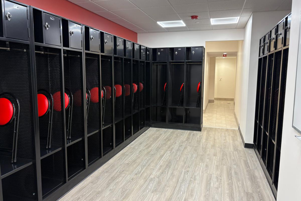 Washington & Jefferson College Athletic Locker Room - Cavcon